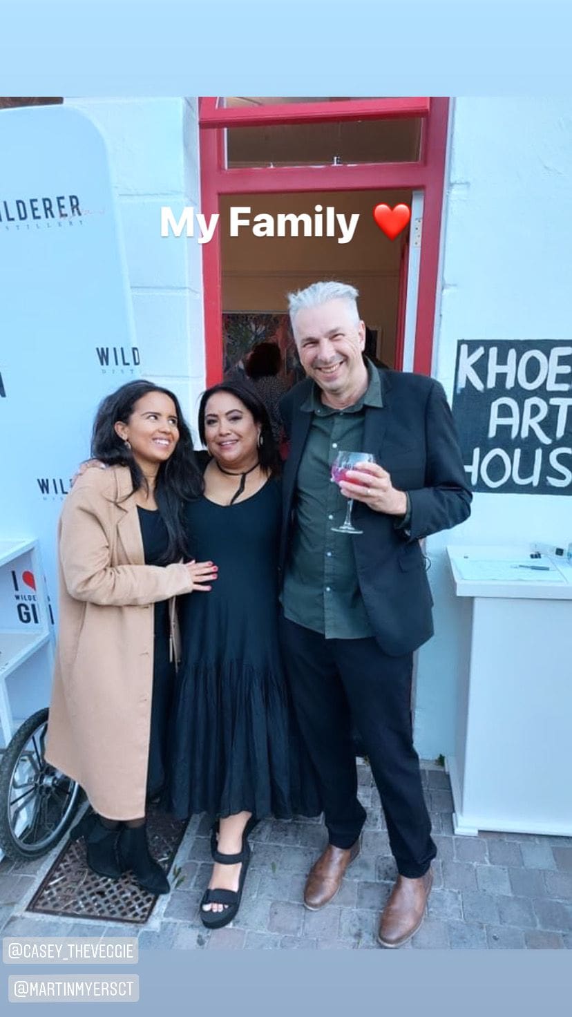 Opening Night of Aqua Terra Firma at Khoena Art House | Razia Myers Art